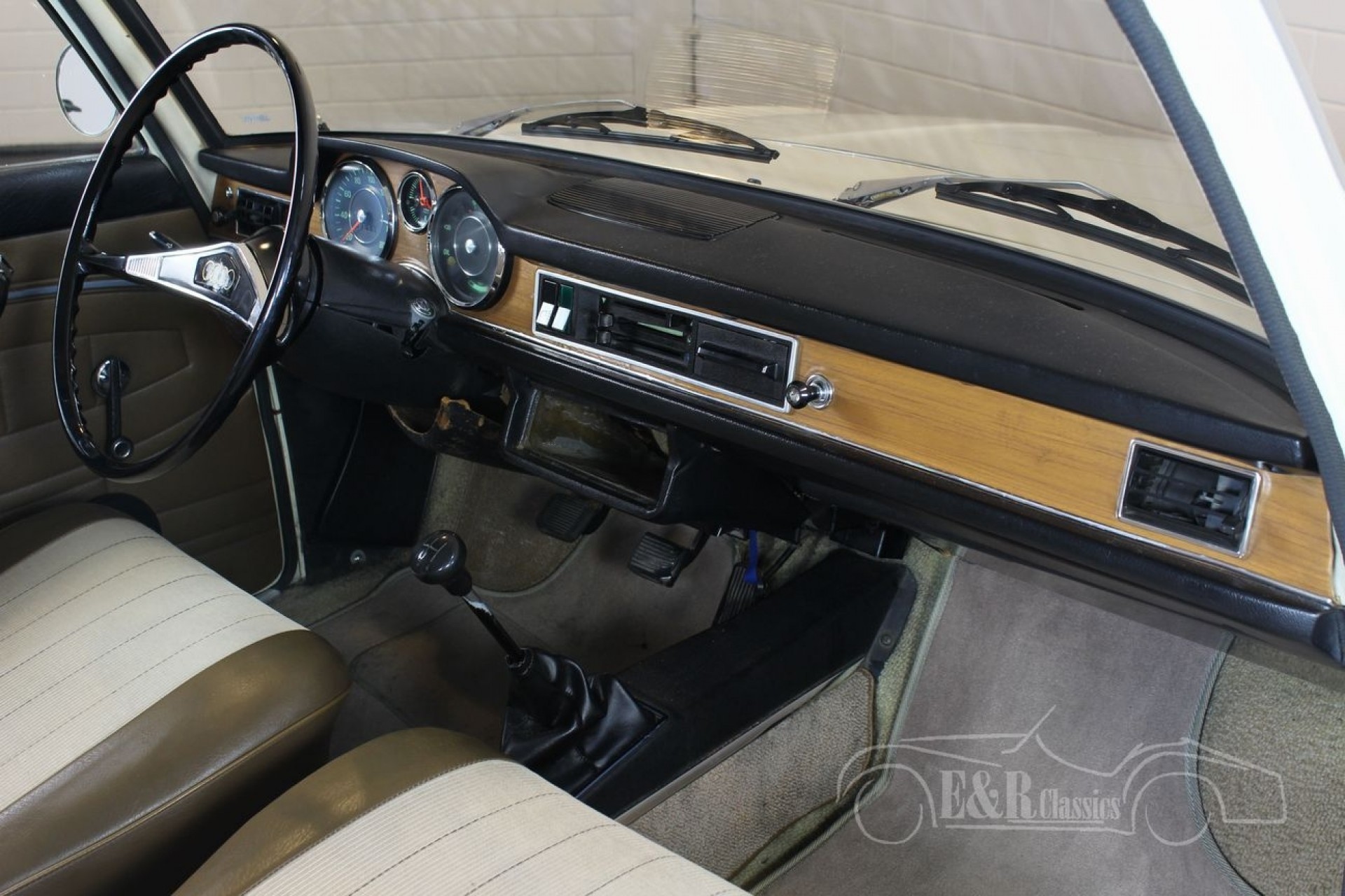Audi 60L 4 Limousine 1972 zum kauf bei ERclassics