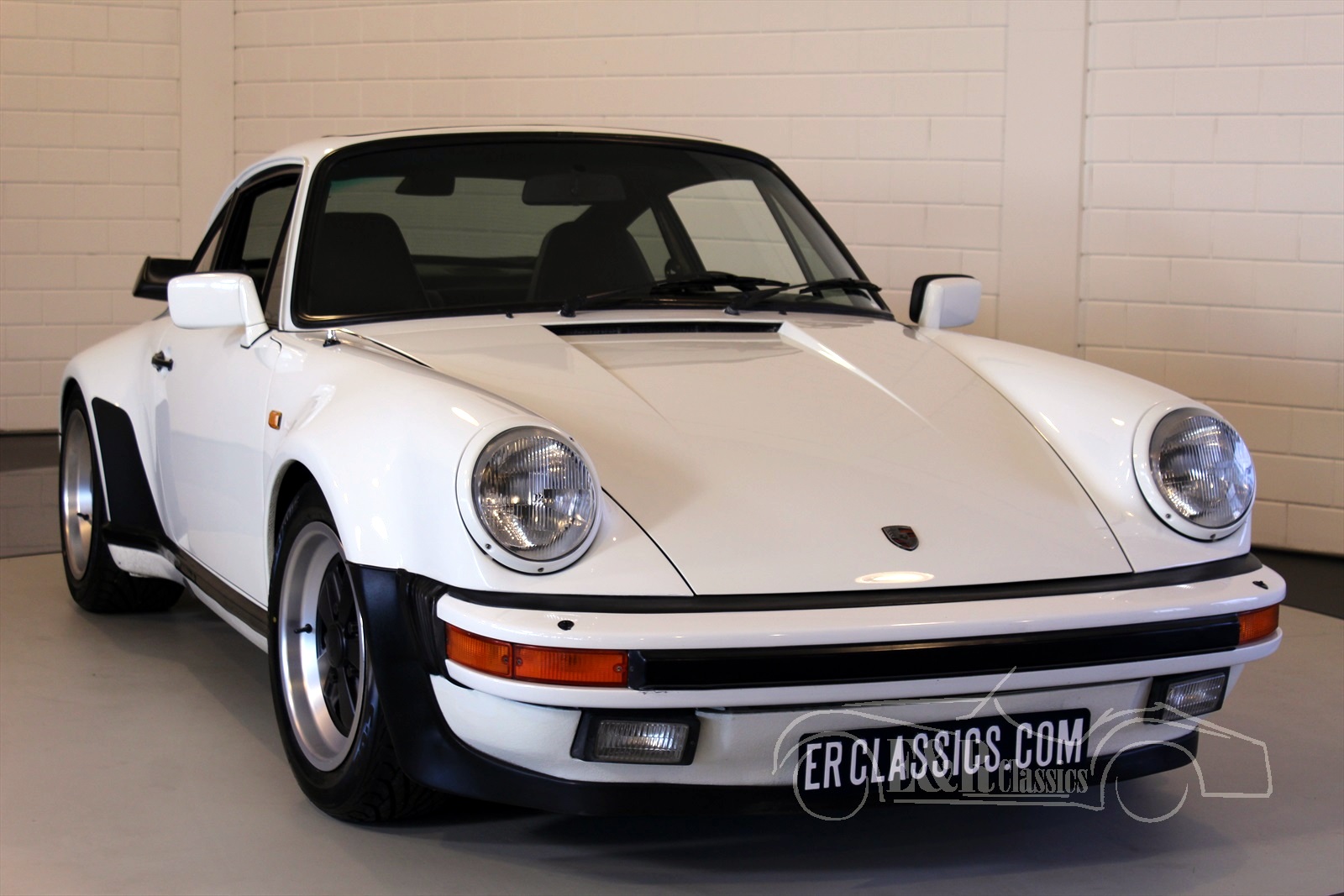 Deutsche Oldtimer. Mehr als 150 klassische Fahrzeuge vorrätig!