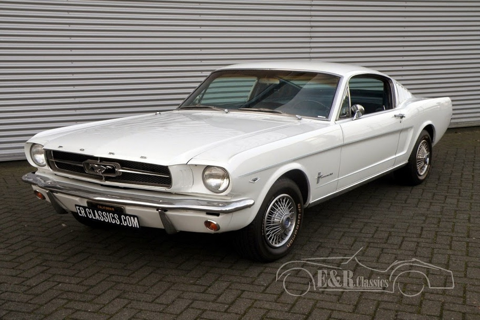 Ford Mustang Fastback Oldtimer kaufen bei E & R Classic Cars!